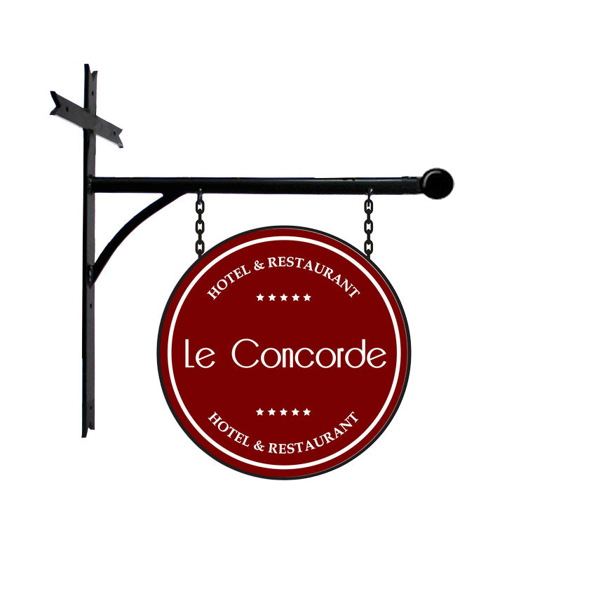 Enseigne émaillée ronde sur simple potence en fer forgé | Plomeïs – Plomeis